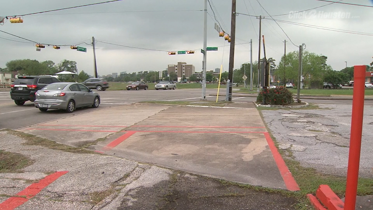 Man Having Sex While Driving Causes Wreck Witness Says
