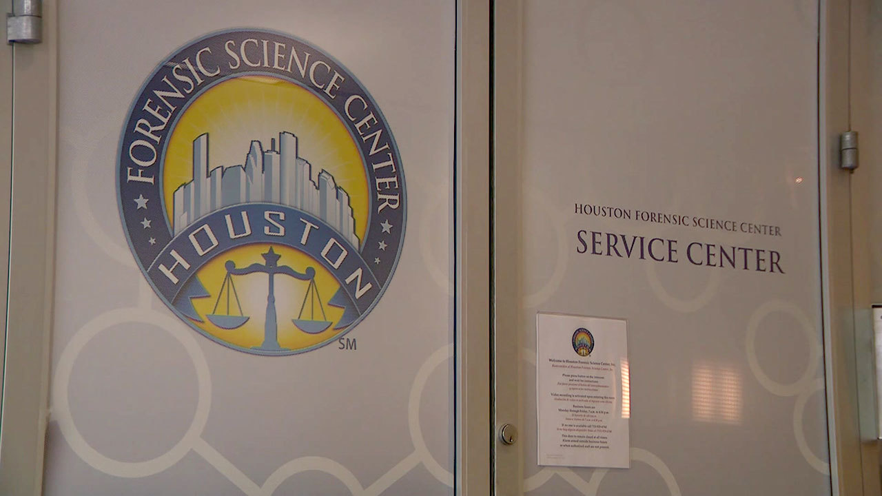 Houston Forensic Science Center analyst fired for shredding...